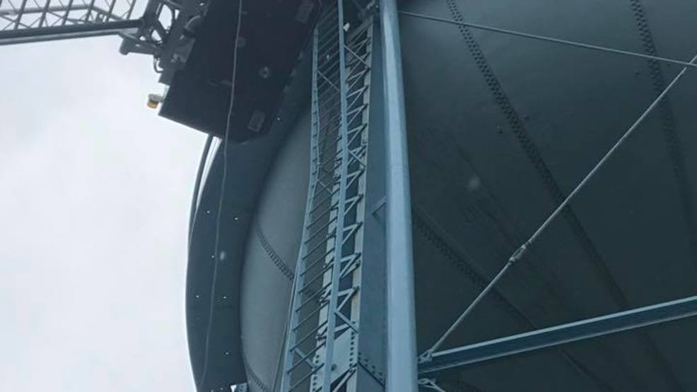 Girl rescued after head gets stuck in water tower ladder | KGAN Girl rescued after head gets stuck in water tower ladder | KGAN