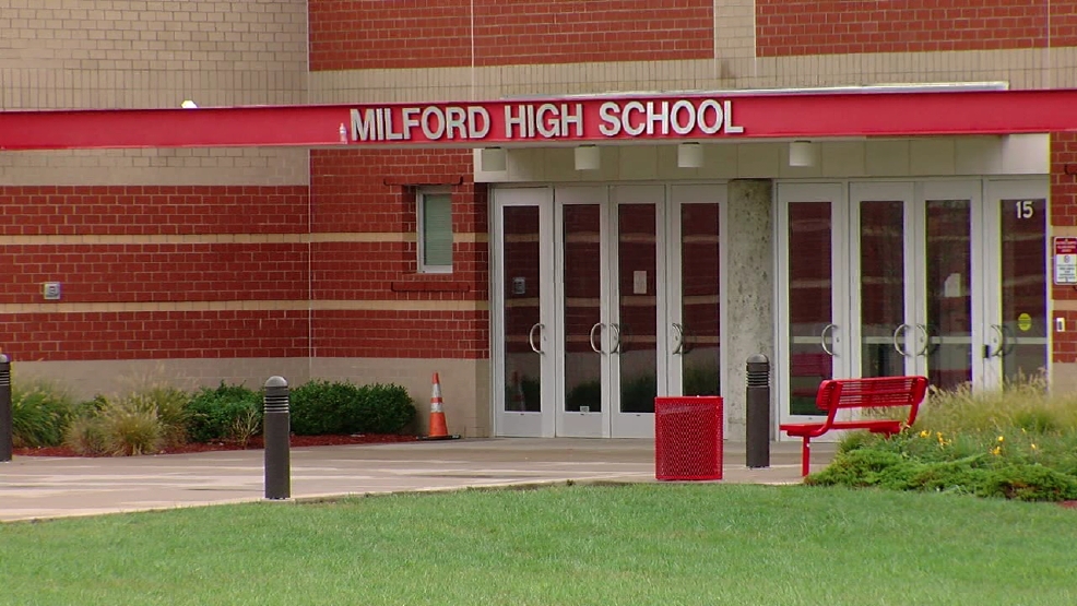 Arrest in clown threat at Milford High School | WKRC