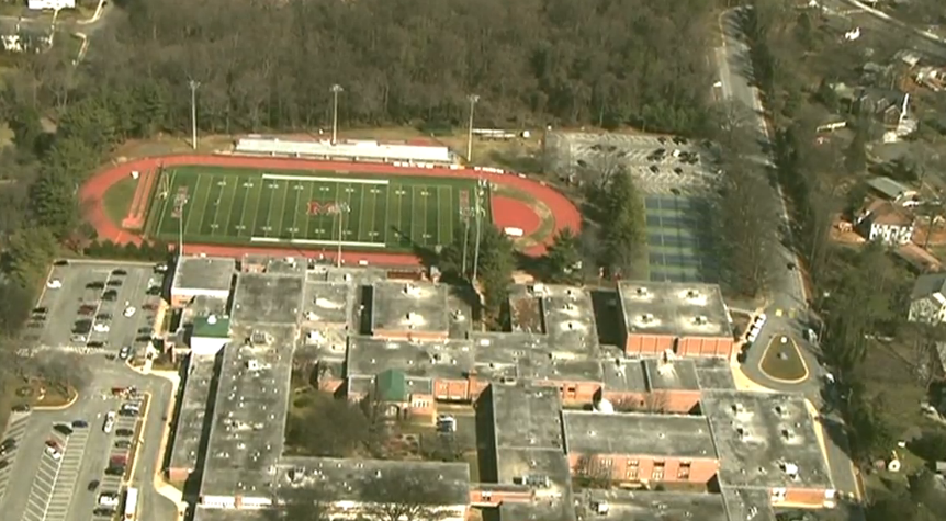 Bomb threat closes McLean High School in Fairfax Co.; building later ...